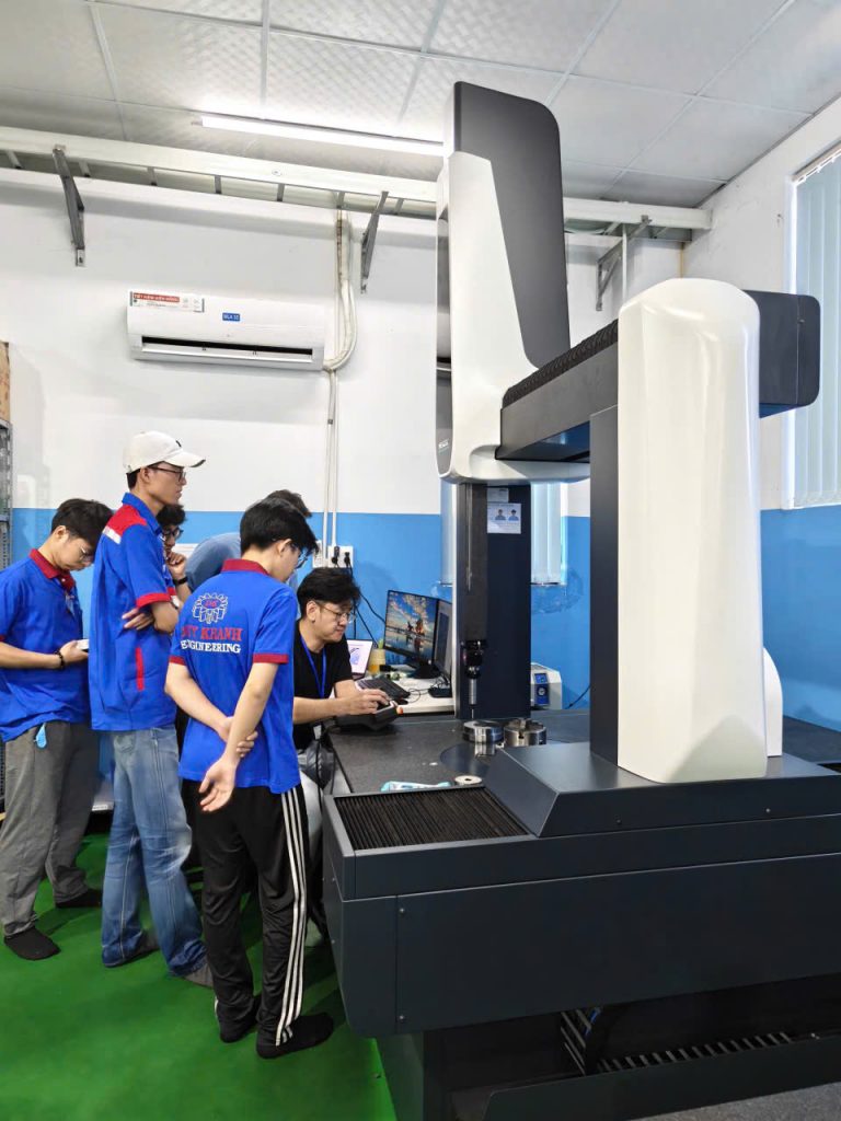 KỸ SƯ WENZEL & FILTERFINE VIỆT NAM HỖ TRỢ KỸ THUẬT VÀ ĐÀO TẠO SỬ DỤNG MÁY ĐO CMM TẠI NHÀ MÁY CƠ ...